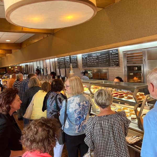 MCL Restaurant & Bakery - Castleton - 5520 Castleton Corner Ln