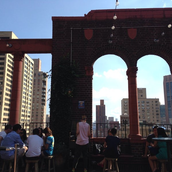 Photos at Pod 39 Rooftop Bar - Cocktail Bar in Murray Hill