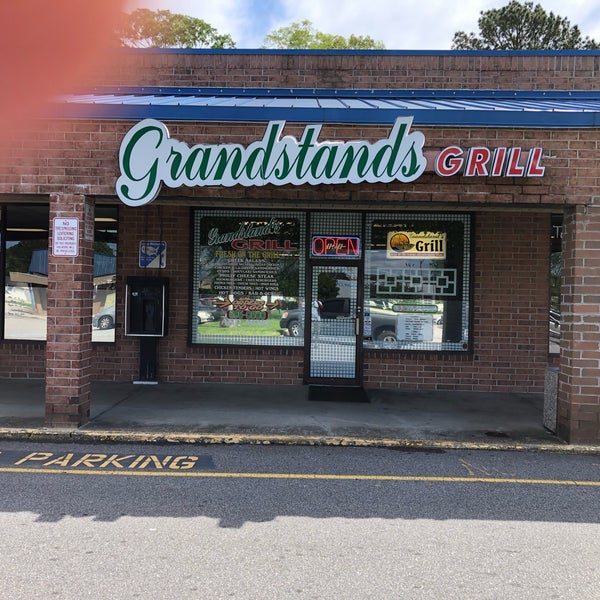 Grandstand's Grill - American Restaurant in Newport News