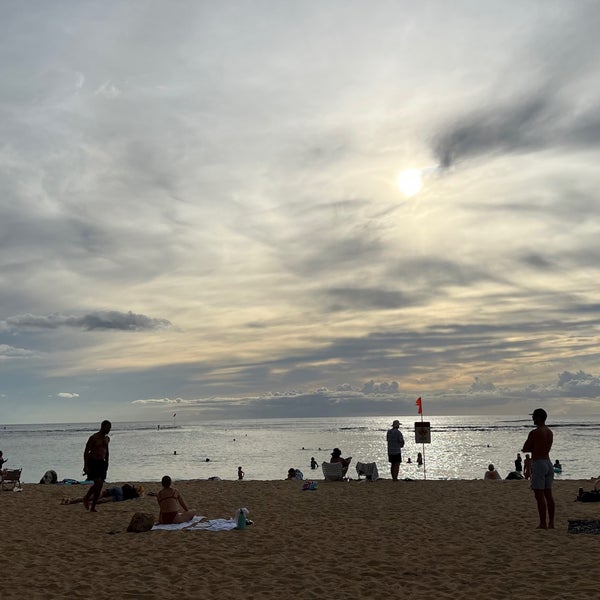 Kaimana Beach - Diamond Head - Kapahulu - St. Louis - Honolulu, HI