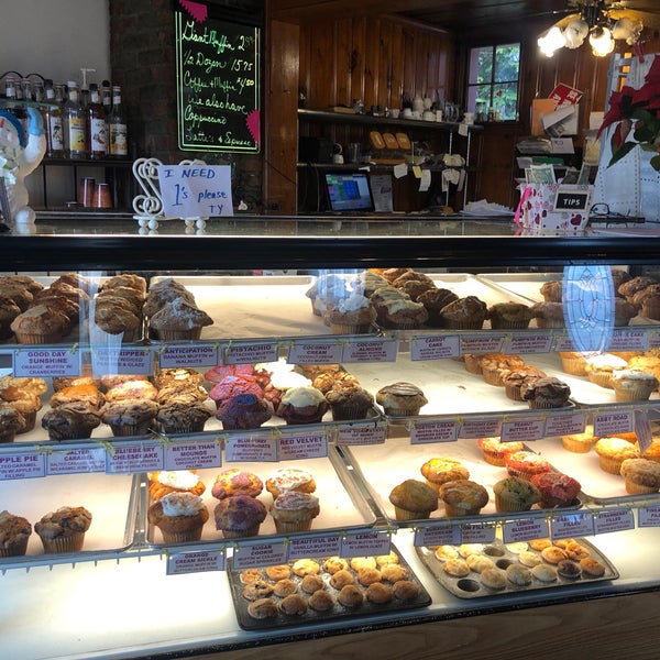 Maggies Magic Muffins - 7932 Southern Blvd