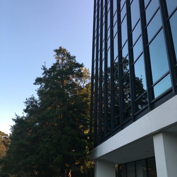Photos at State Farm Atlanta Perimeter Operations Center - Office in ...