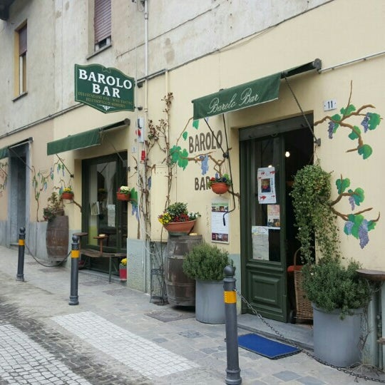 Barolo Bar - Monforte d'Alba, Piemonte
