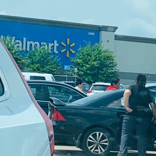 Walmart Supercenter - 2420 Supercenter Dr Ne
