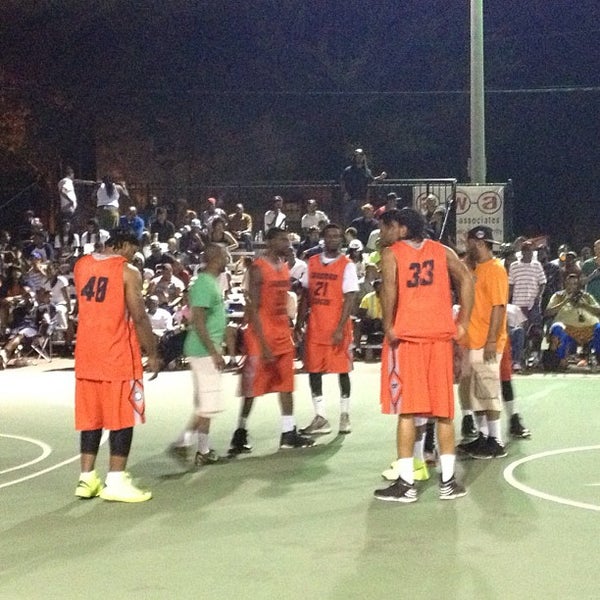 Barry Farms Rec Center Courts - Basketball Court in Barry Farm