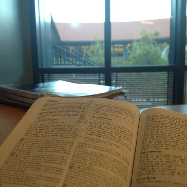 Pierce College: Library - Woodland Hills-Warner Center - 6 tips