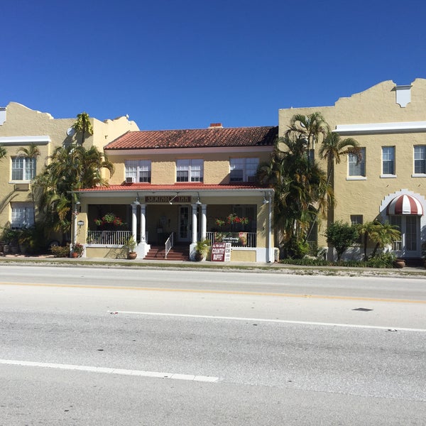 Seminole Inn - Restaurant in Indiantown
