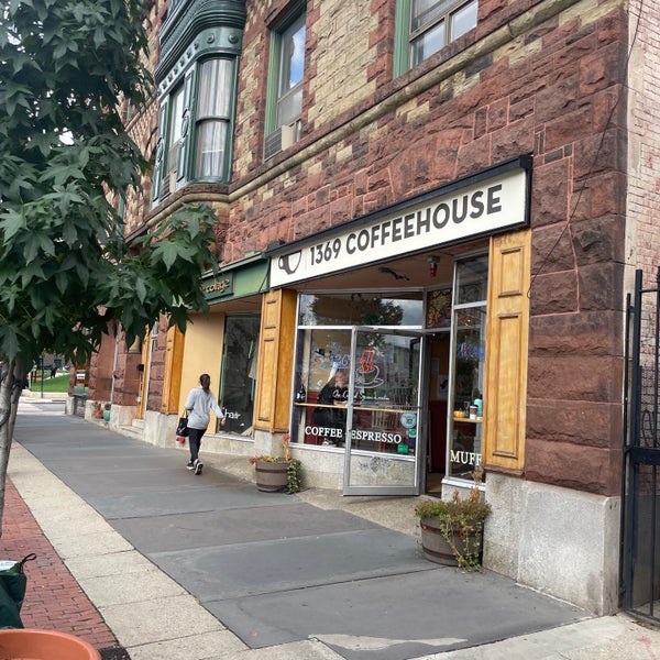 1369 Coffee House - Inman Square - 76 tips from 2457 visitors