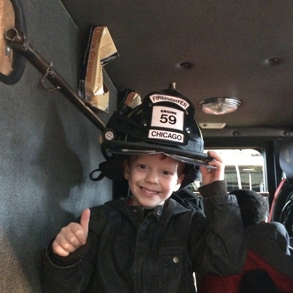 CFD Engine 70 Engine 59 Truck 47 - Fire Station in Chicago