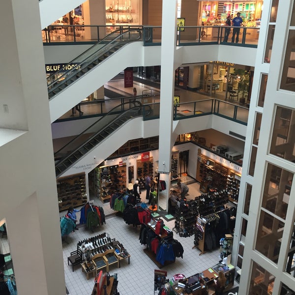 Photos at Anchorage 5th Avenue Mall - Shopping Mall in Downtown Anchorage