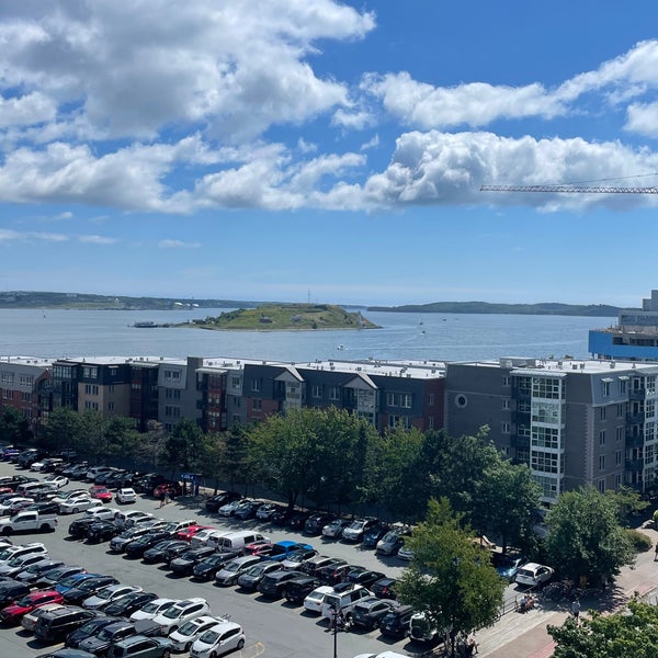 Courtyard Halifax Downtown - Downtown Halifax - 4 tips