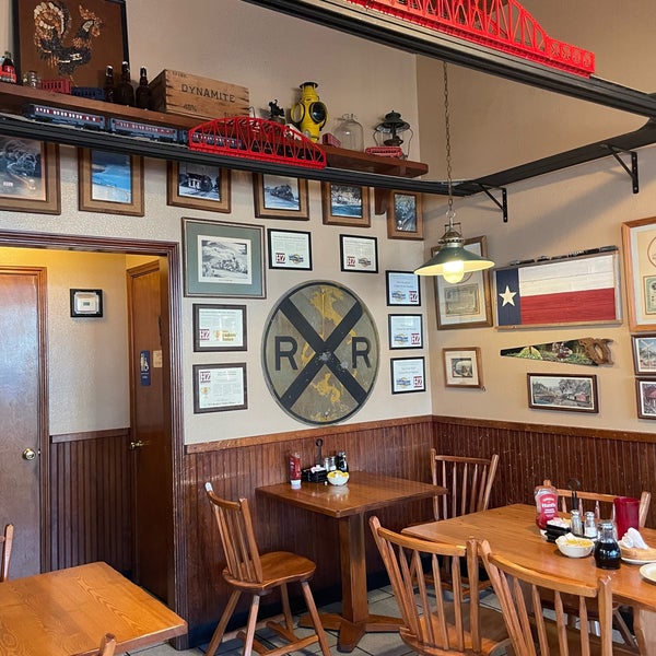 Union Station Diner - 512 E San Antonio St