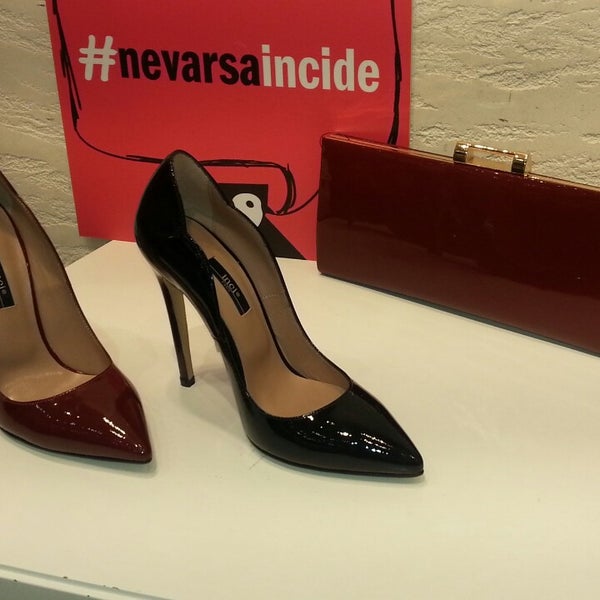 İnci - Shoe Store in Pınar