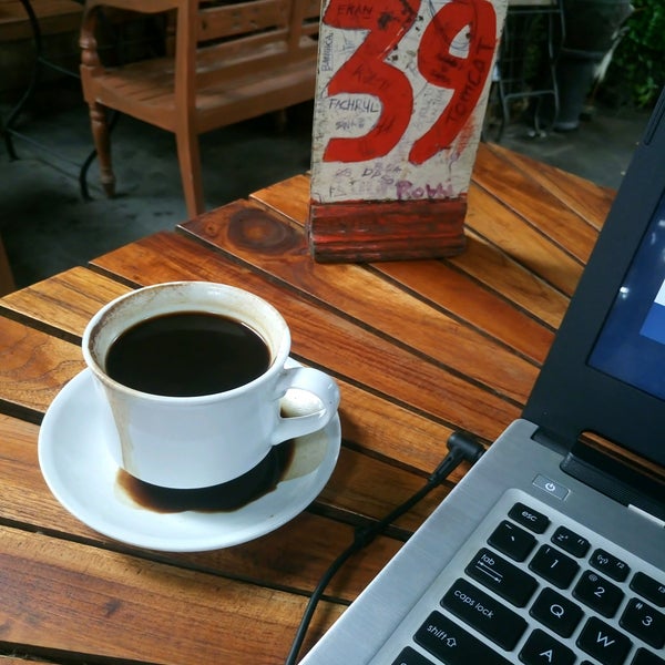 Warung Kopi Semesta - Coffee Shop