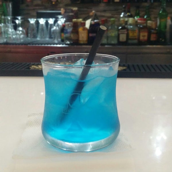 100 Hope Road - Lounge