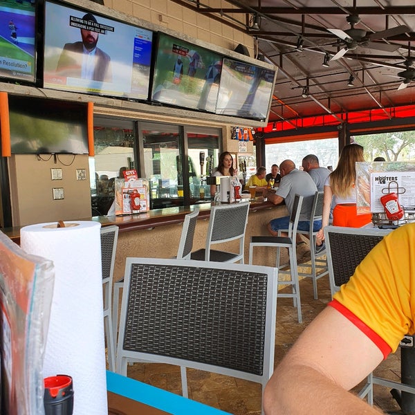 Hooters - 6 tips from 628 visitors