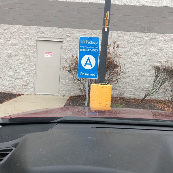 Walmart - Groton, CT