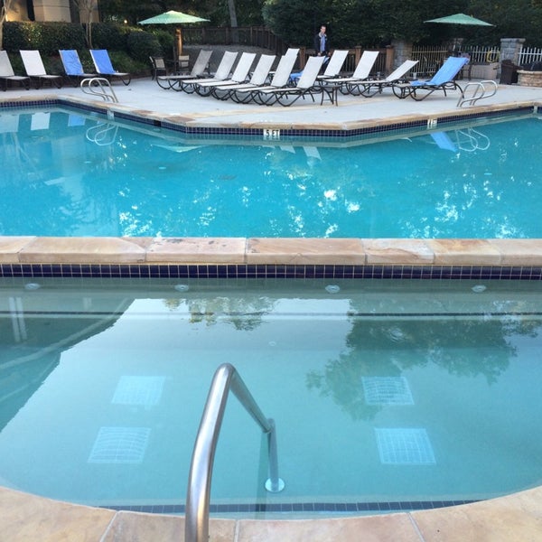 Evergreen Swimming Pool - Swimming Pool in Stone Mountain