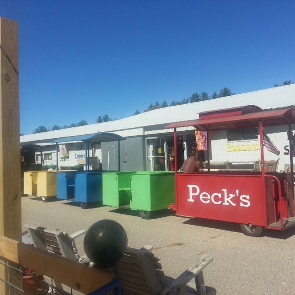 Peck's Farm Market West - Farm in Spring Green