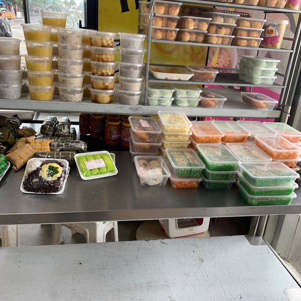 To's Bakery - 122 Hopkins St