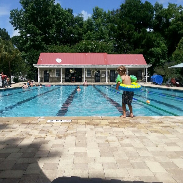 Scott Park Pool - Daniel Island, SC