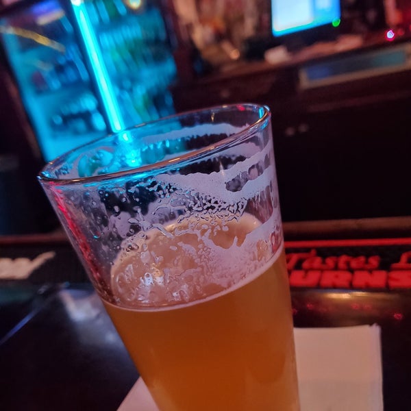 Y-Knot Sports Bar - 216 Northlake Dr