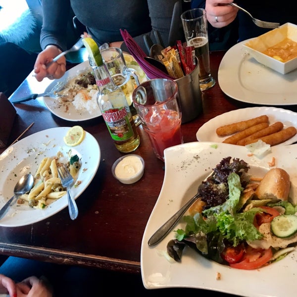 UFO Kebab and Pizza - Fast Food Restaurant