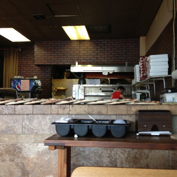 Pizza Network - Pizzeria