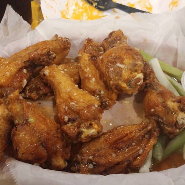 Papa Bees - Wings Joint