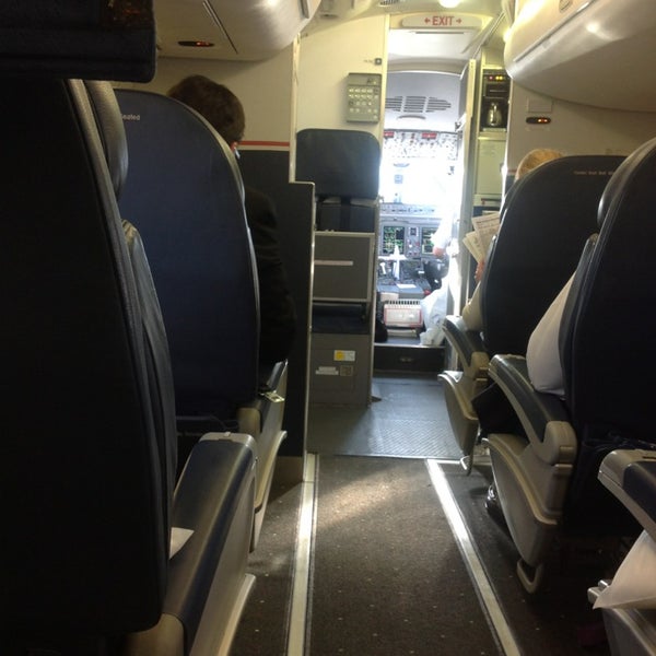 Gate B14 - West Palm Beach'da Havalimanı Uçuş Kapısı