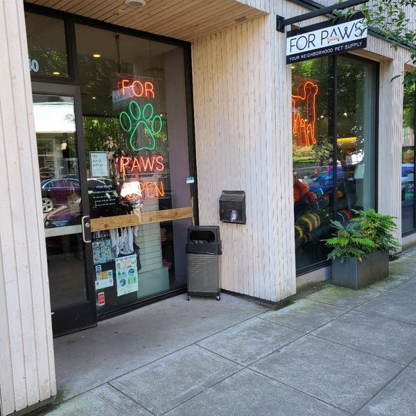 For Paws - Pet Supplies Store in Portland