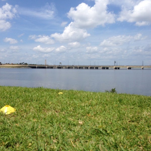 West Lake Underhill Park - Lake Underhill - 3 tips from 354 visitors