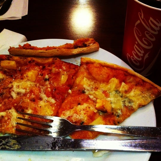 Golden Rax Pizzabuffet - 2 tips from 473 visitors