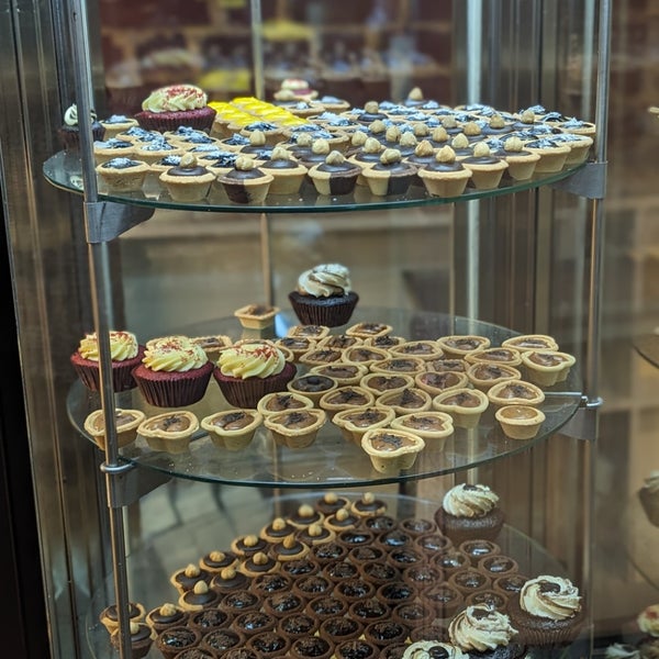 Glen's Bakehouse - 297, Next to Toit, Indiranagar