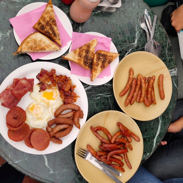 Keventer's - Breakfast Spot in Darjeeling