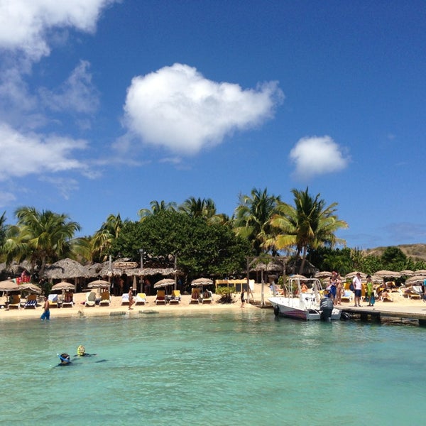 Pinel Island (Ilet Pinel) - 13 tips from 547 visitors