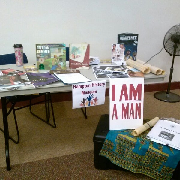 Hampton Public Library - Library in Downtown Hampton