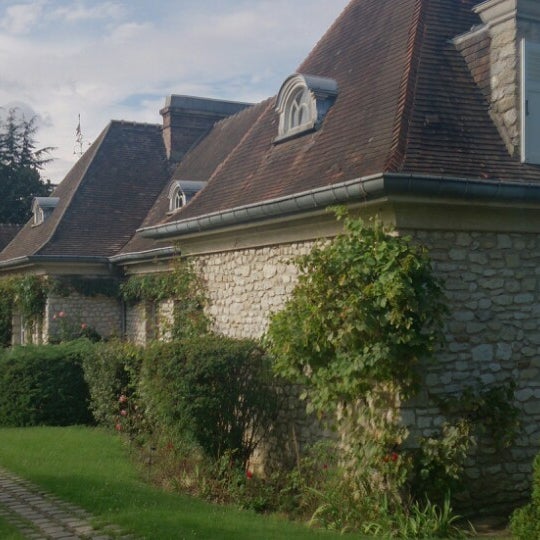 Bazoches-sur-Guyonne - Village in Bazoches-sur-Guyonne