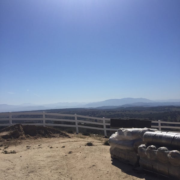 Santa Rosa Plateau - Hiking Trail in Murrieta