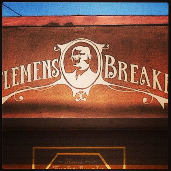Gentlemen's Breakfast - East LA - 1101 Mohawk