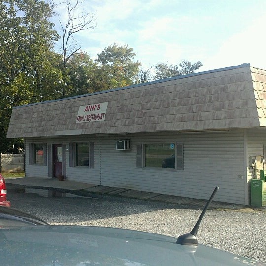 Ann's Family Resturant - American Restaurant in Arrington