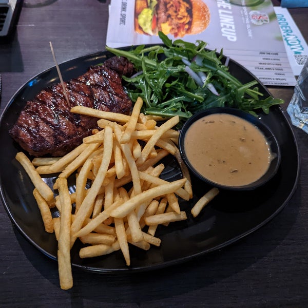 The Sporting Globe - 288 Bridge Rd