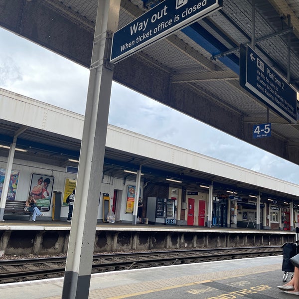 Staines Railway Station (SNS) - Station Approach