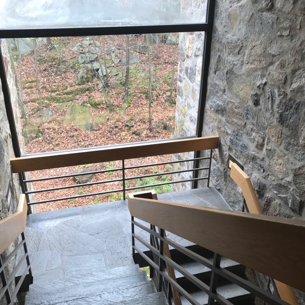 Cedar Hall - Structure