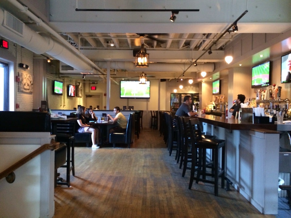 Union Street Restaurant Bar Patio Restaurant In Newton Center