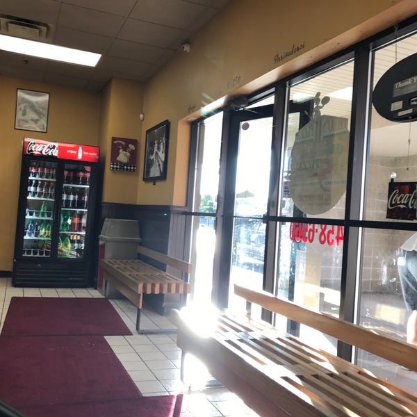 Theo's Pizza - Pizzeria in Business Drive South