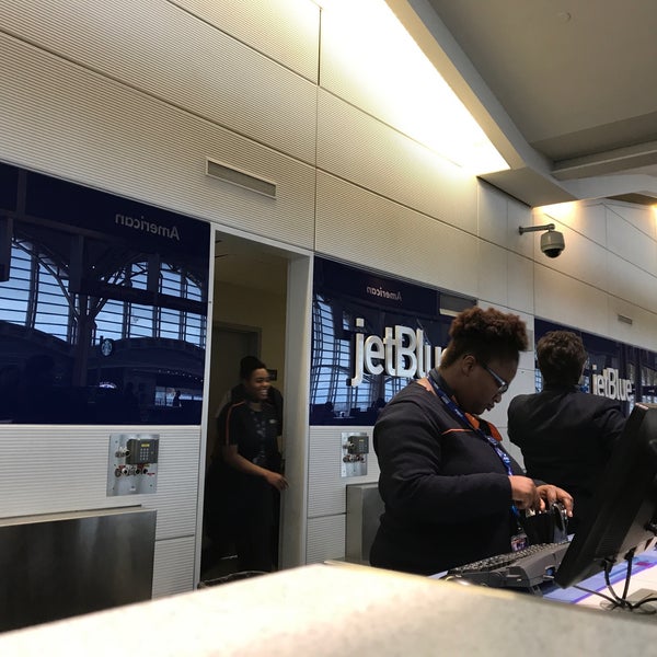 jetBlue Ticket Counter - Airport Ticket Counter