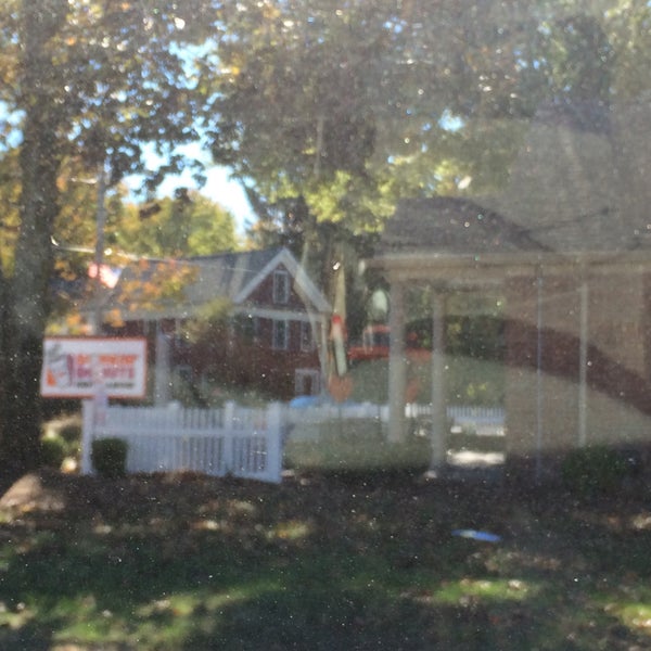 Medfield Center - Plaza