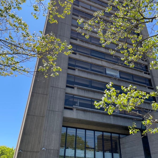 Sciences Library (SciLi) - College Hill - 201 Thayer St