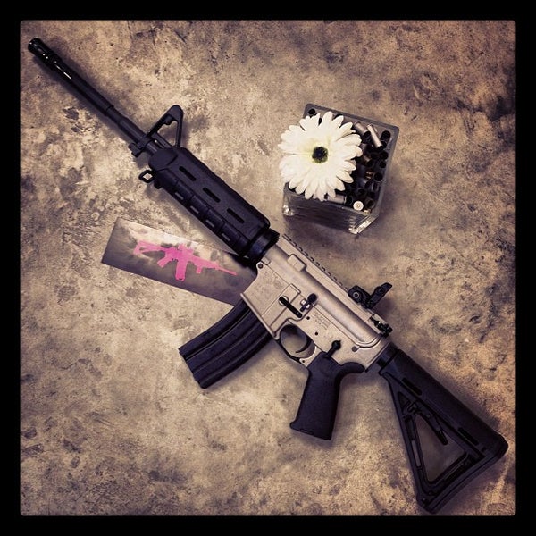 AAA Gun Club & Shop - Cll. Segarra at Cll. 3